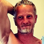 Single Men Dating Profiles - International Dating Site