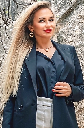 Daria, 38 yo | green eyes, light brown hair | ID2387384
