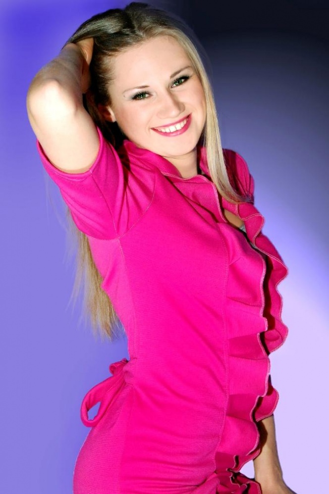 Olga, 38 yo | green eyes, blonde hair | ID11911