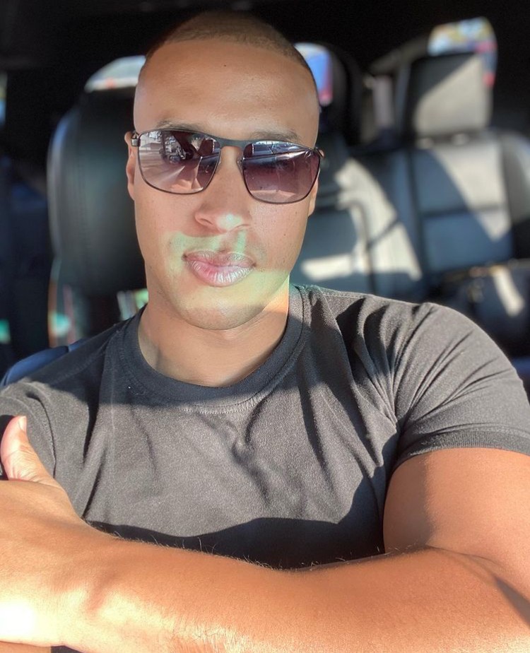 Polanco Andrew, 47 yo | eyes, hair | ID1248377