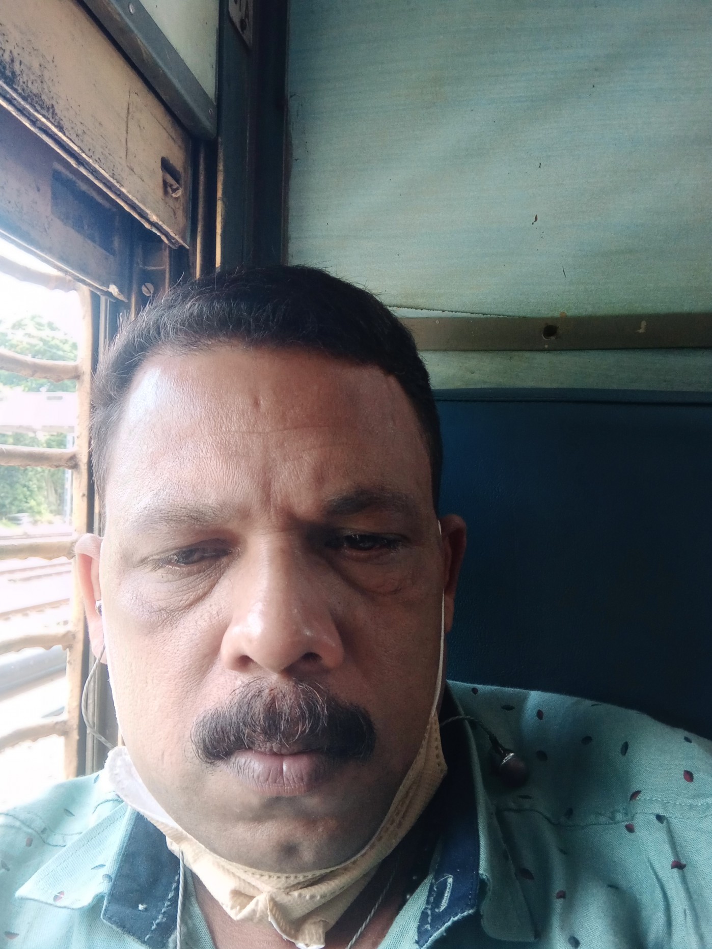 BIJU G, 50 yo | eyes, hair | ID1383985