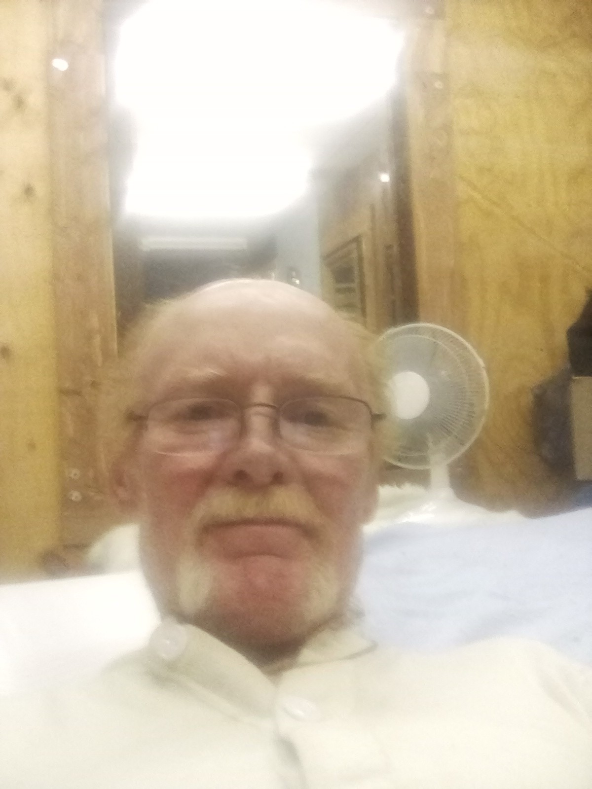 Larry Kingsley: eyes, hair, 54 years old | ID1436216