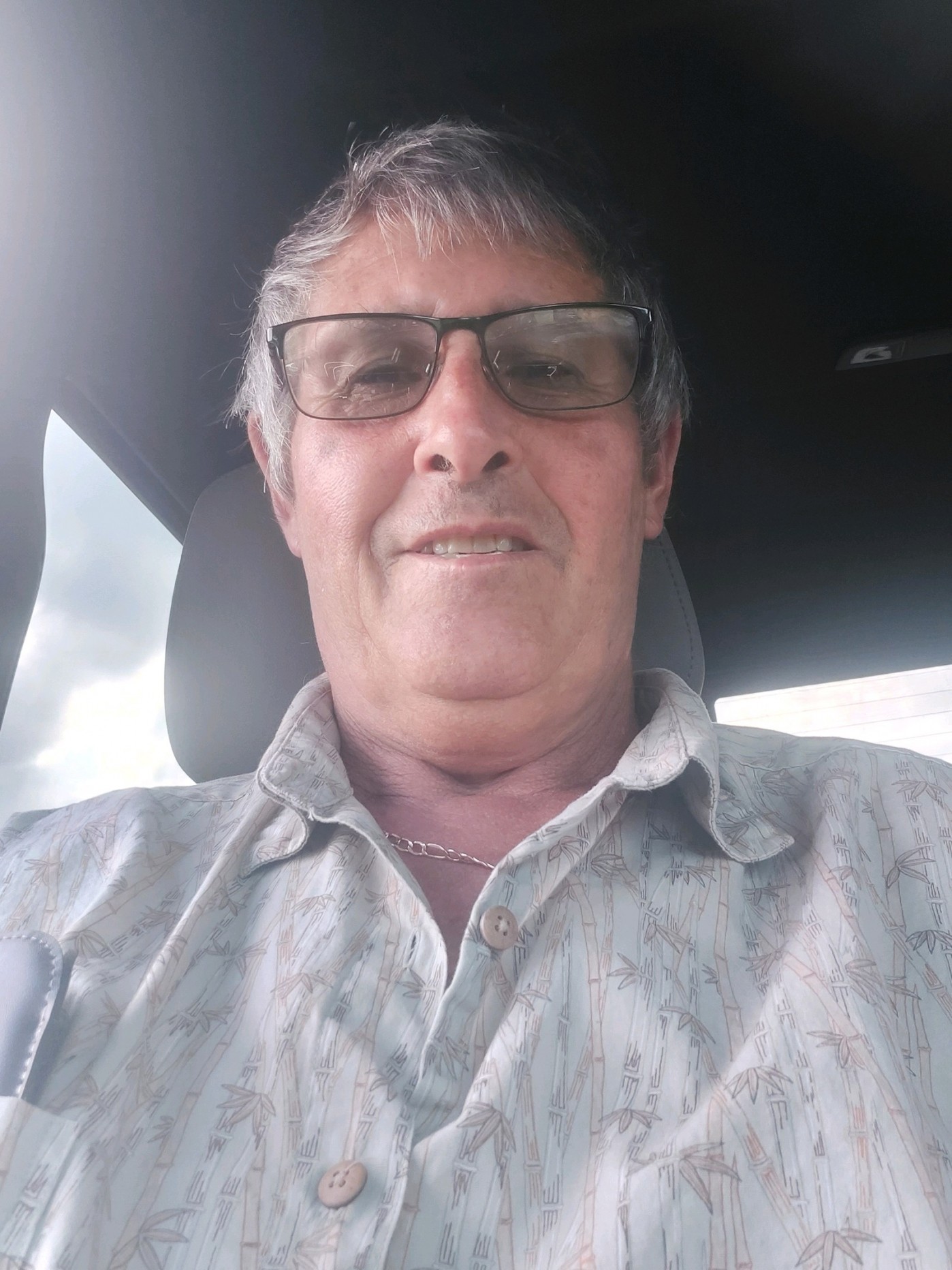Craig skalla, 70 yo | eyes, hair | ID1503718