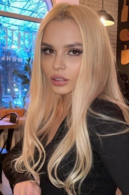 Anna, 27 yo | brown eyes, blonde hair | ID1597408