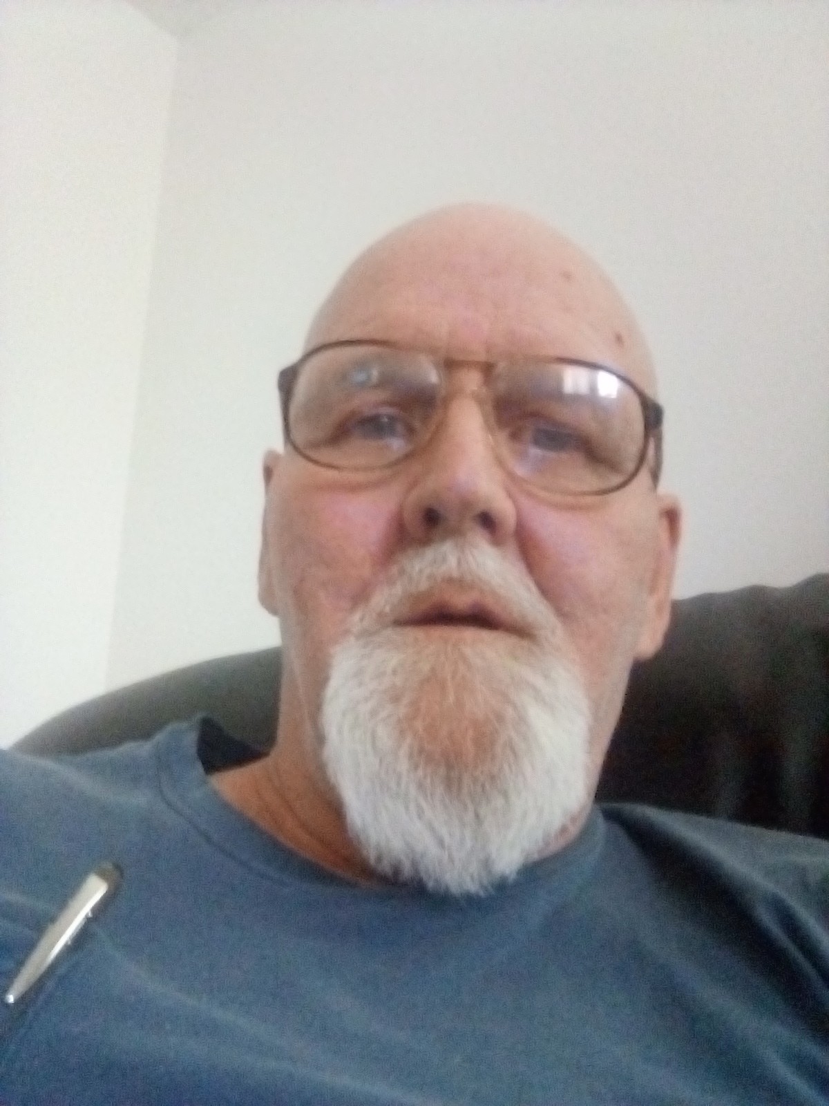 Timothy, 63 yo | eyes, hair | ID1746648