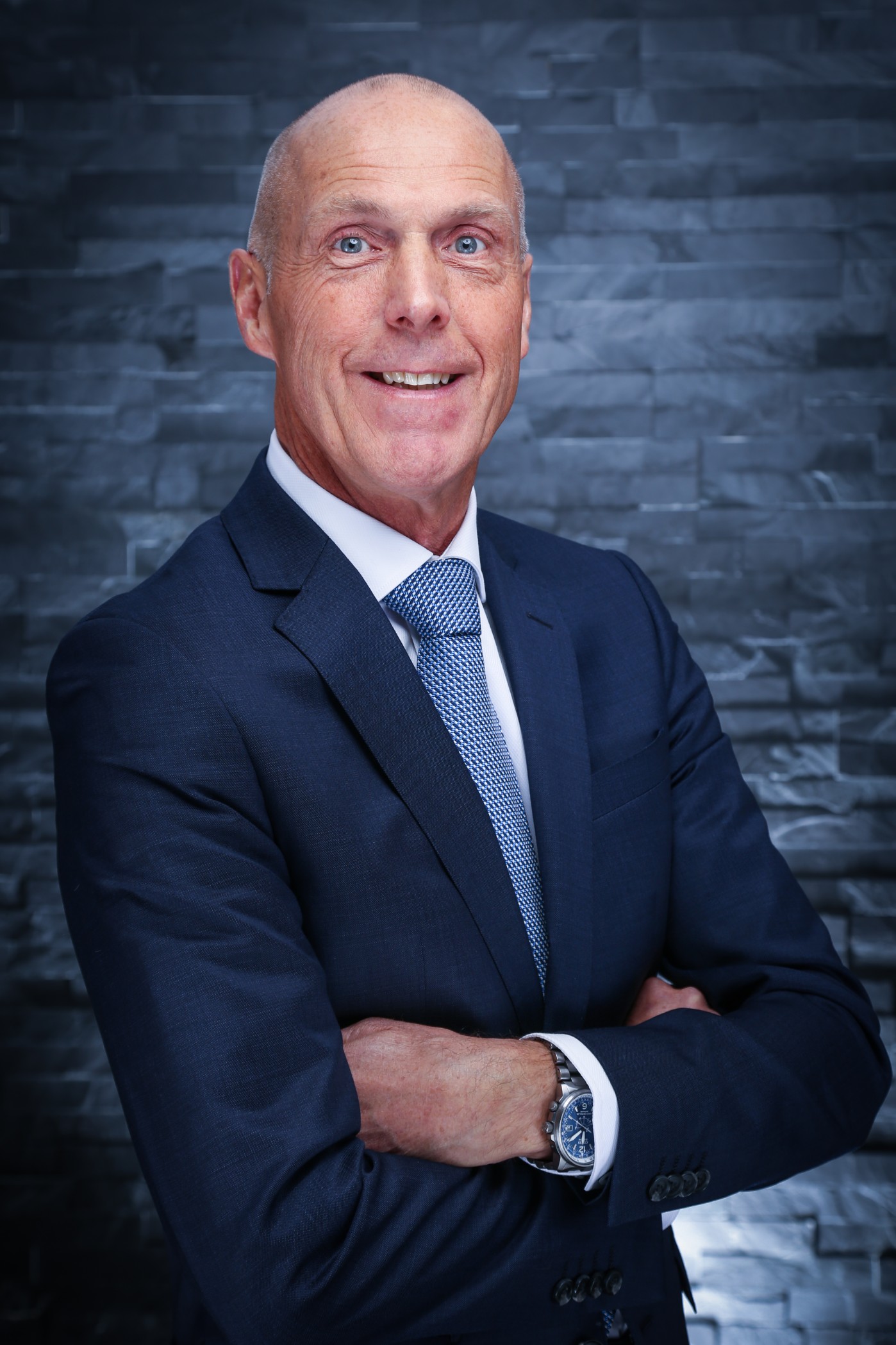 Marco: eyes, hair, 55 years old | ID1775855