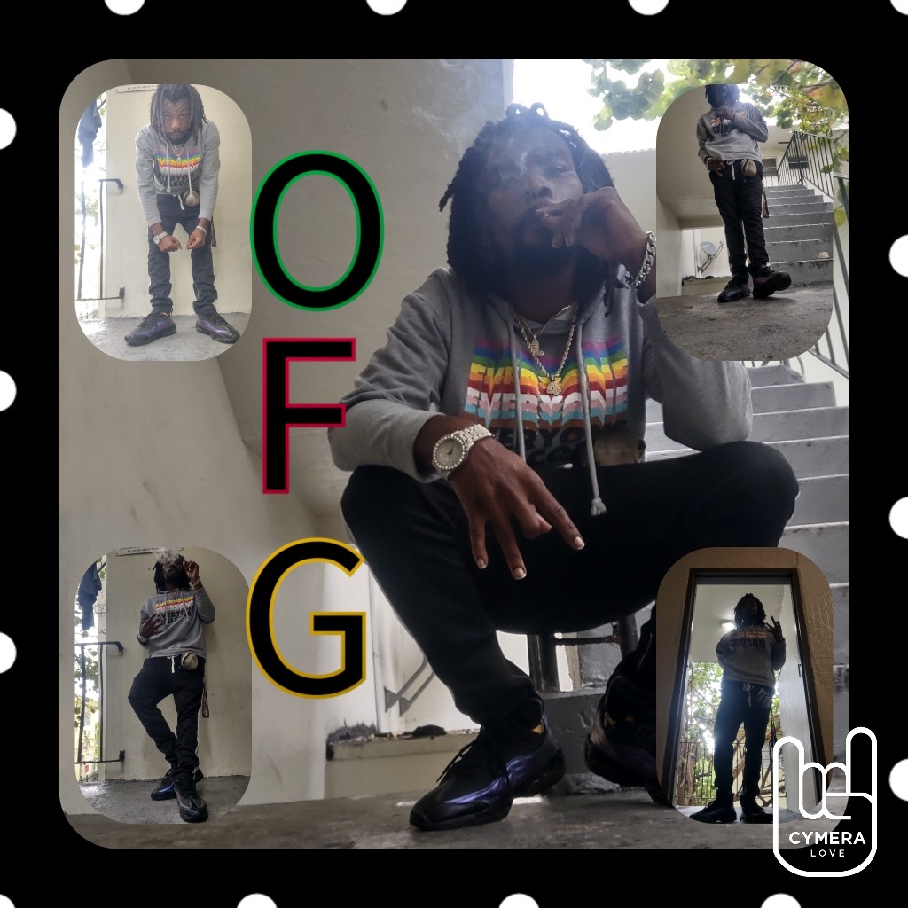 Snapgod: eyes, hair, 27 years old | ID1873537