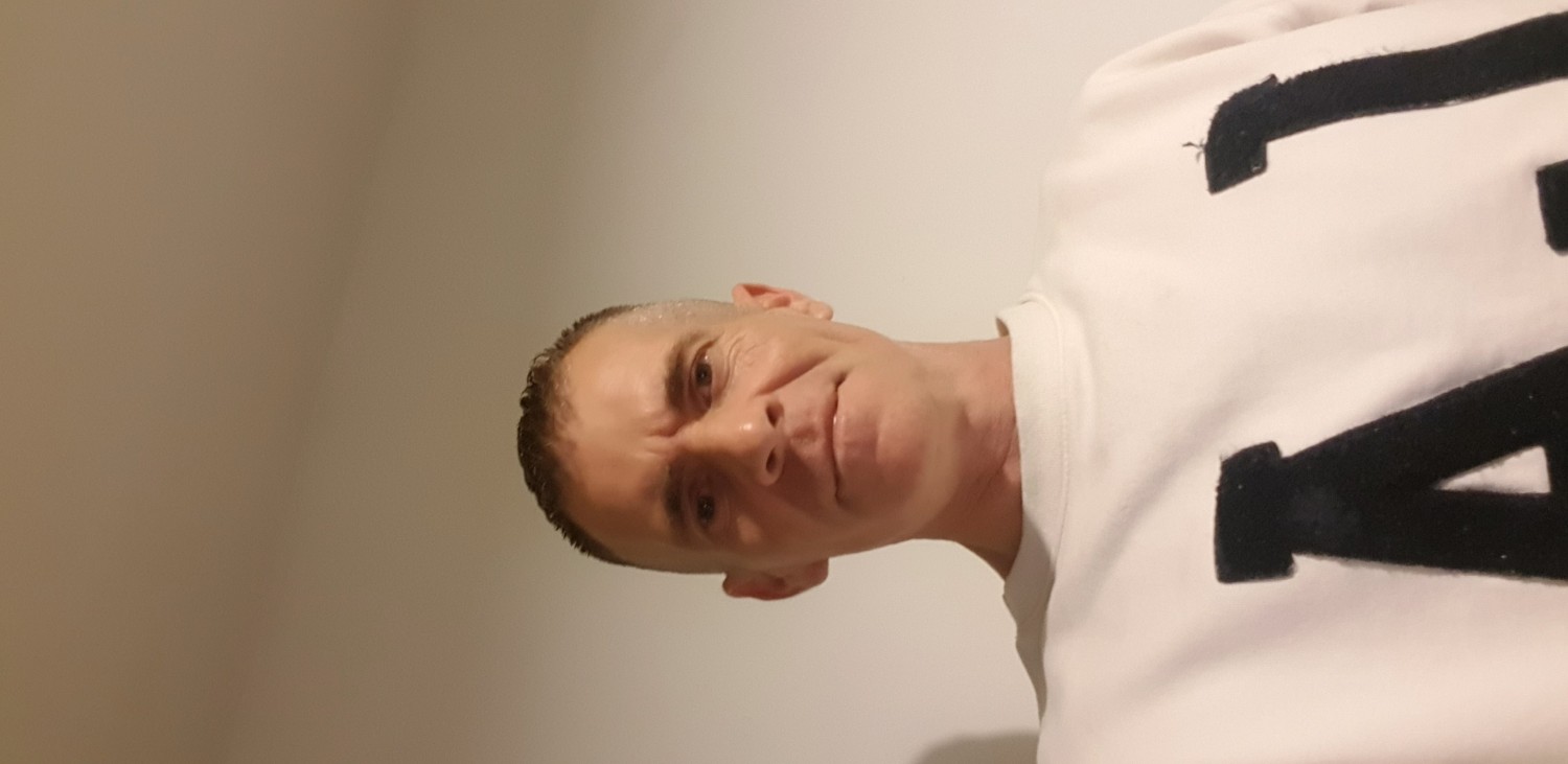 Christopher oldfield, 51 yo | eyes, hair | ID1882026