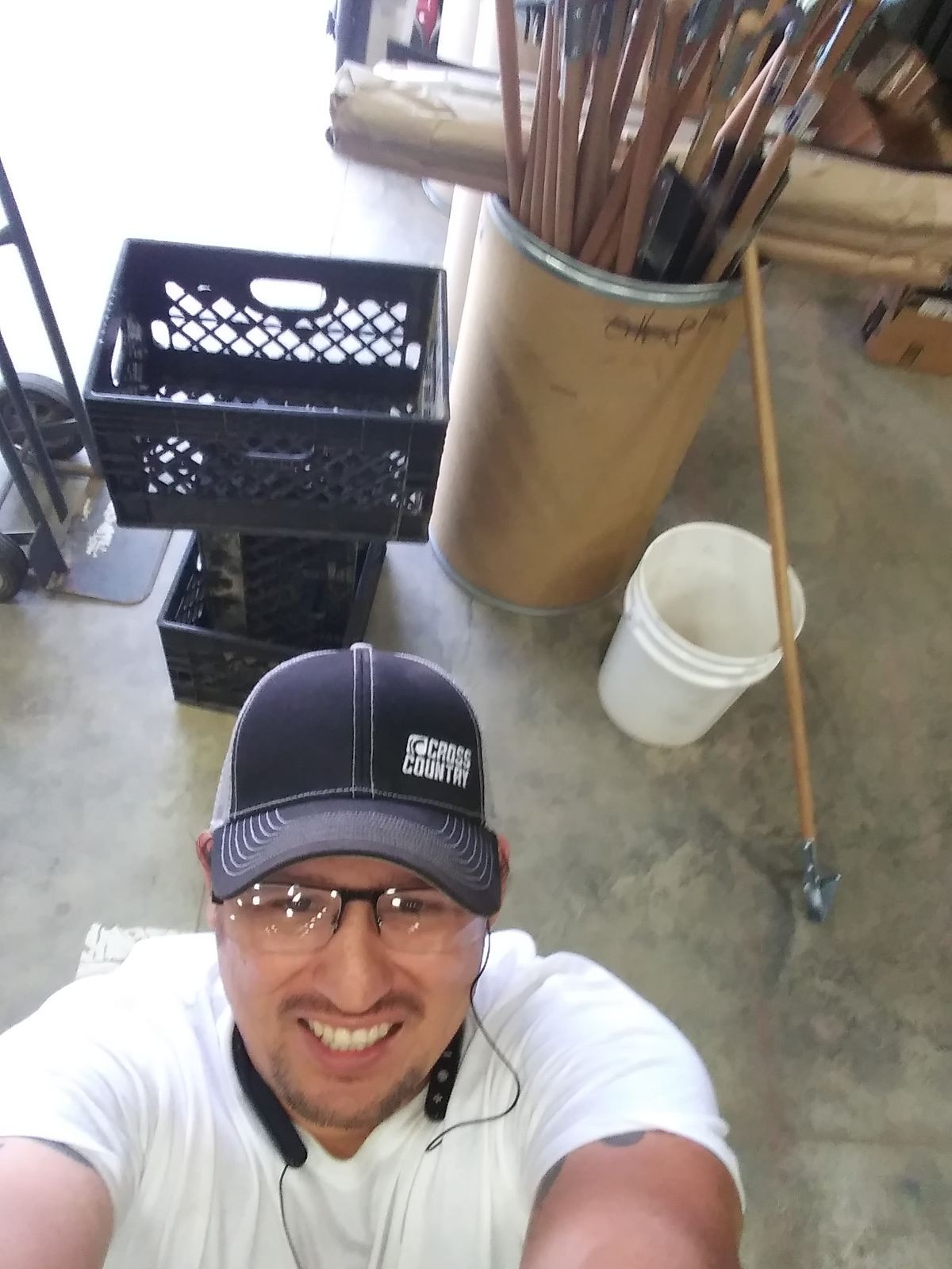 Russell Denny jr: eyes, hair, 39 years old | ID1910847