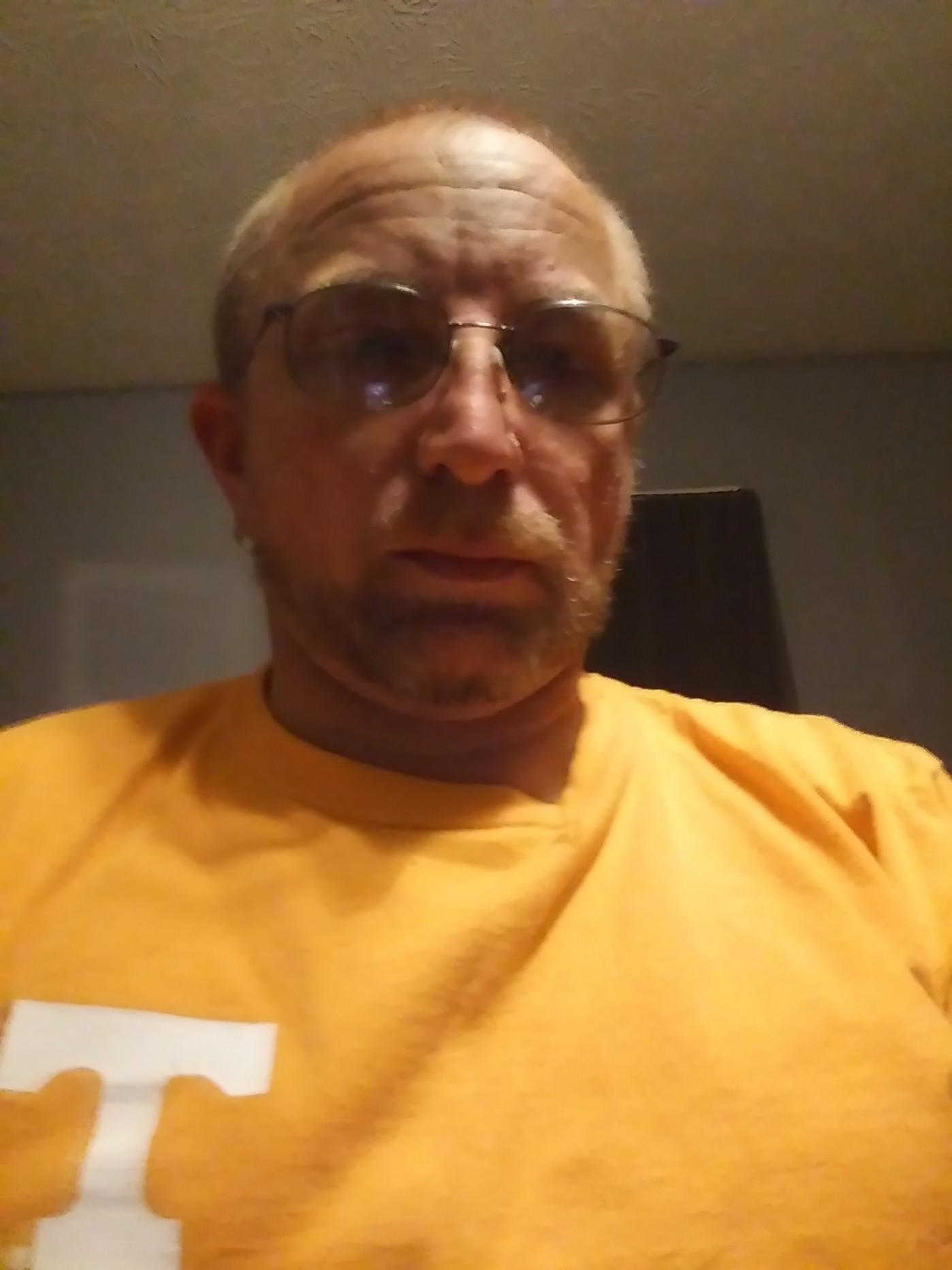 Dwight, 51 yo | eyes, hair | ID1935475