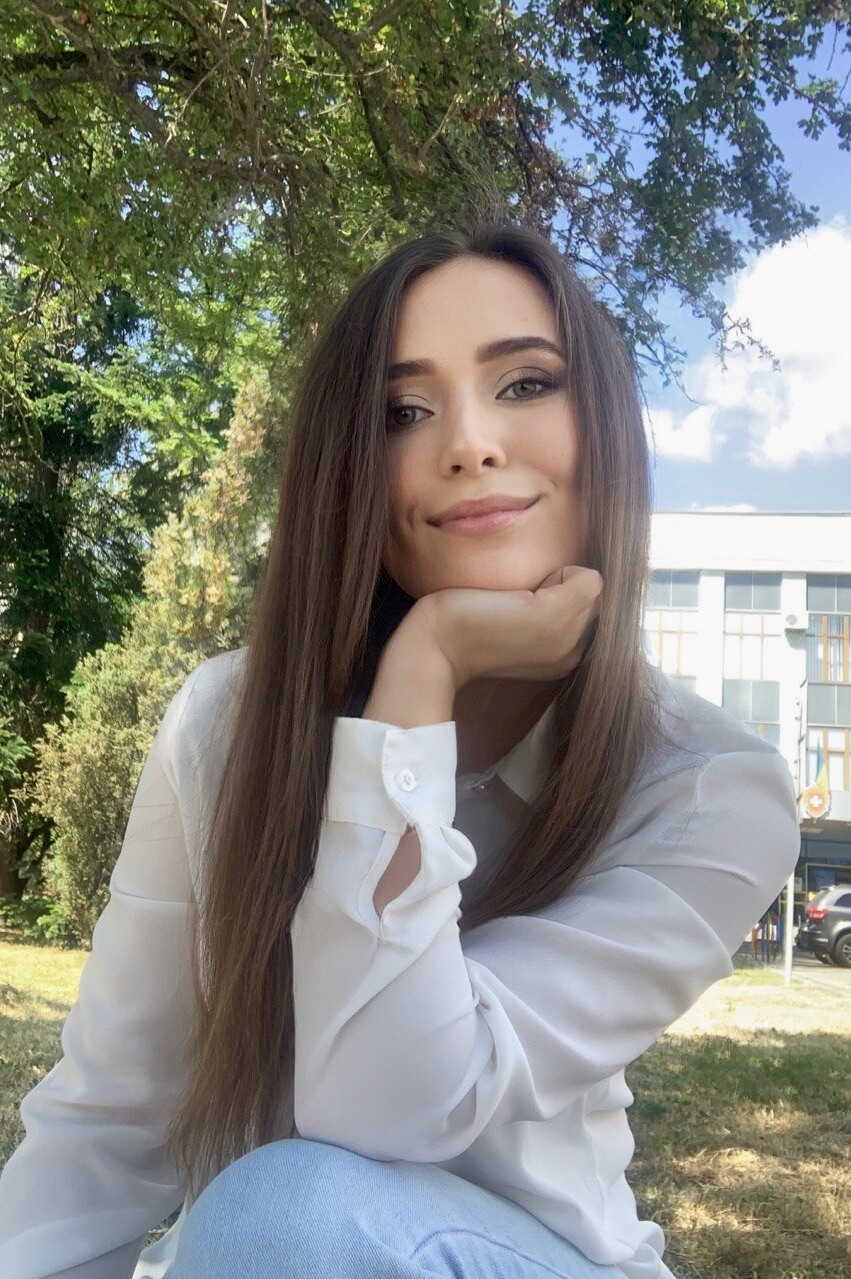 Galina, 28 yo | grey eyes, black hair | ID1966541