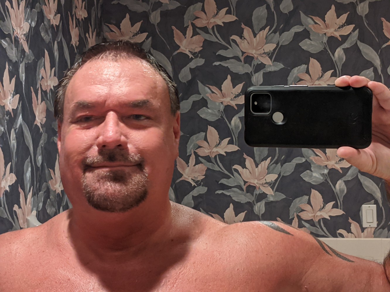 Mike Monahan, 55 yo | eyes, hair | ID1969129