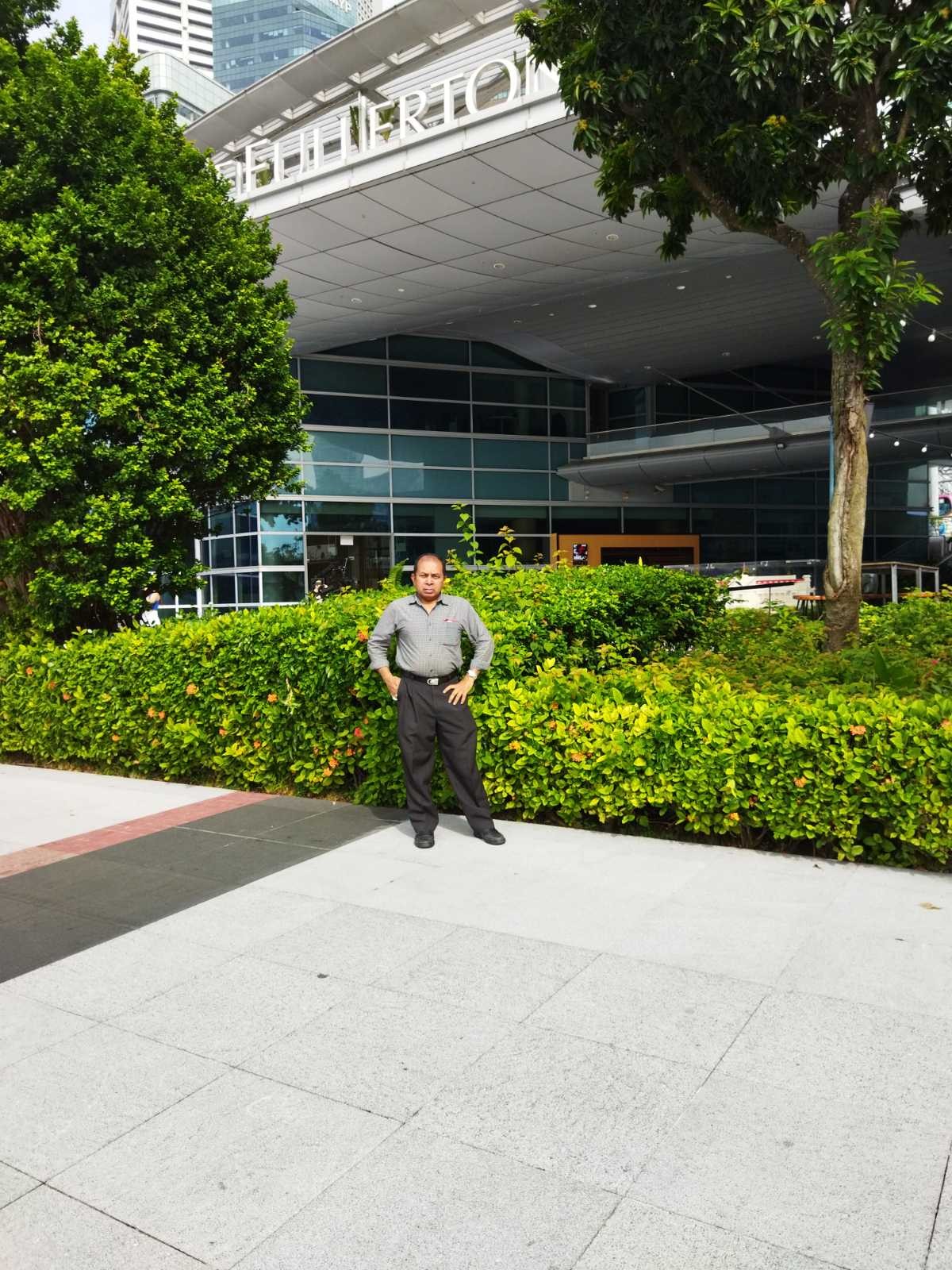 Ibrahim Rasheed Huss: eyes, hair, 64 years old | ID1971812