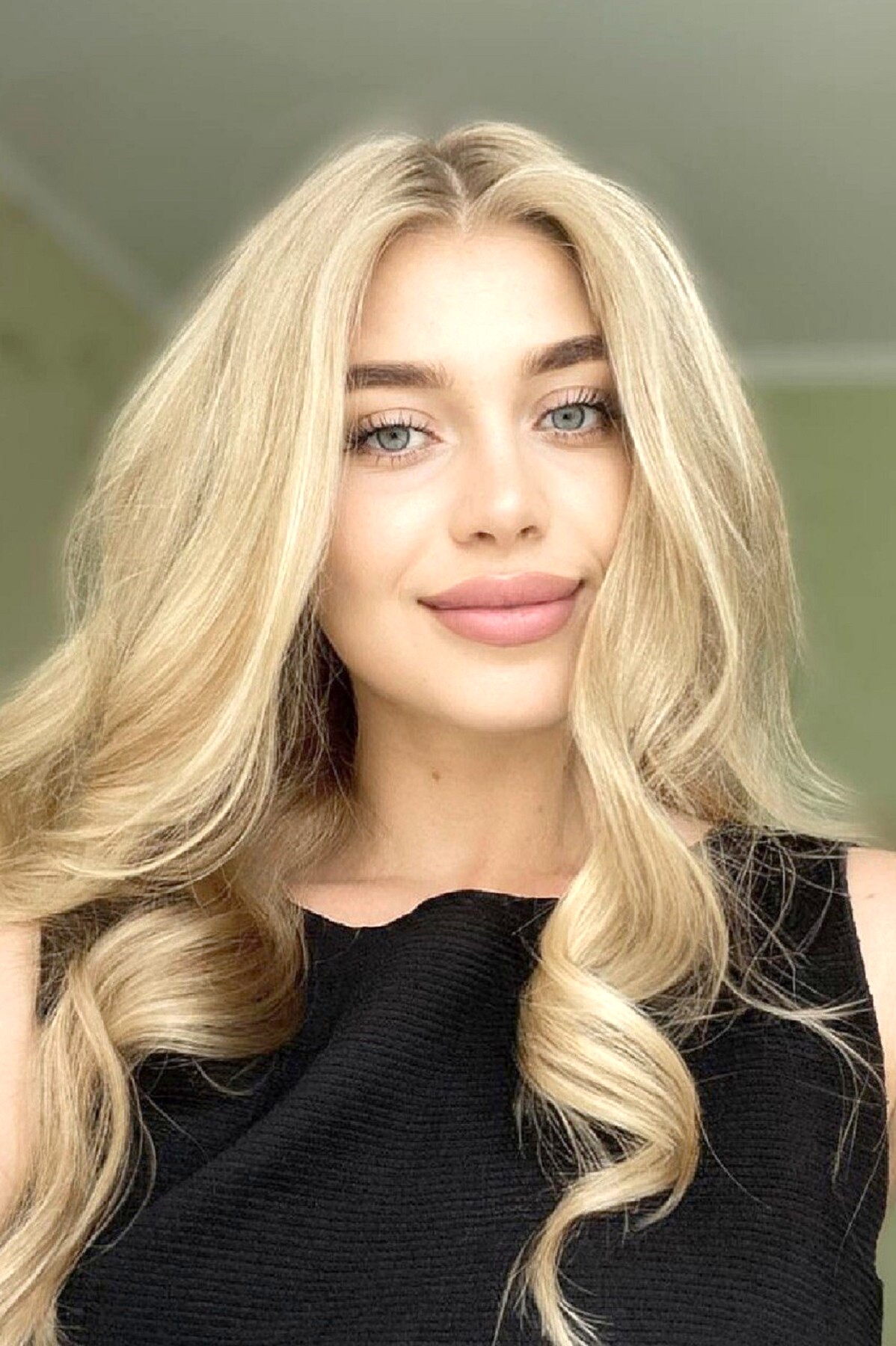 Nadezhda, 26 yo | green eyes, blonde hair | ID2003405