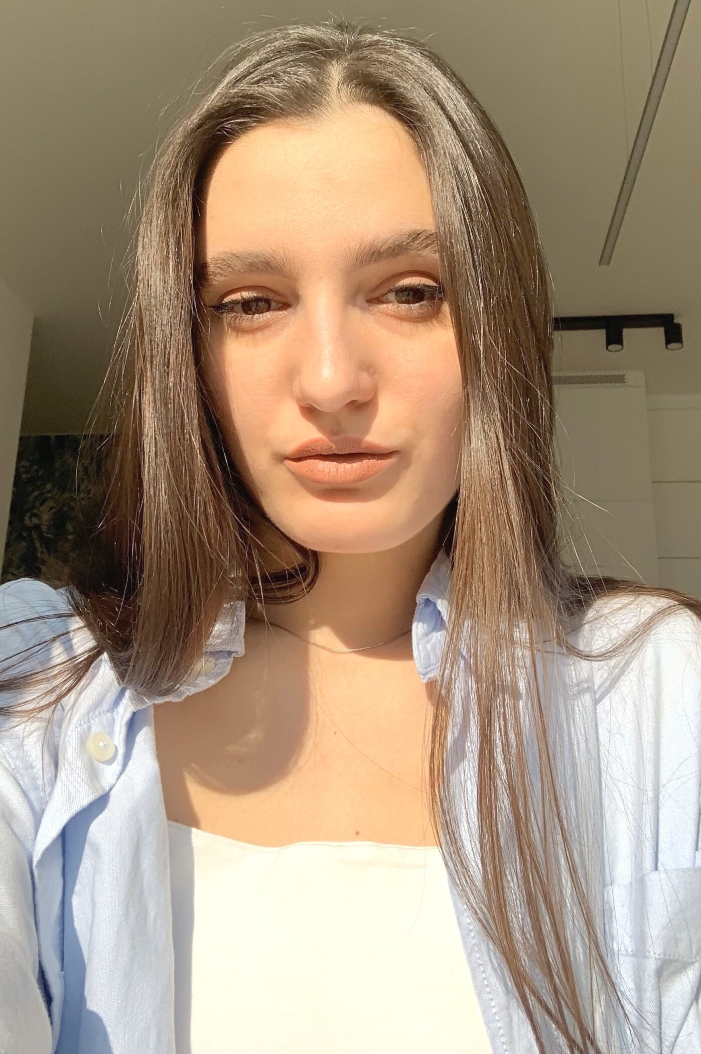 Amina, 24 yo | brown eyes, light brown hair | ID2076657