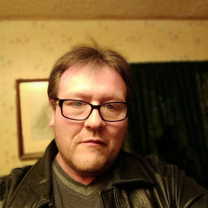 Robert Becwar, 51 yo | eyes, hair | ID2086101