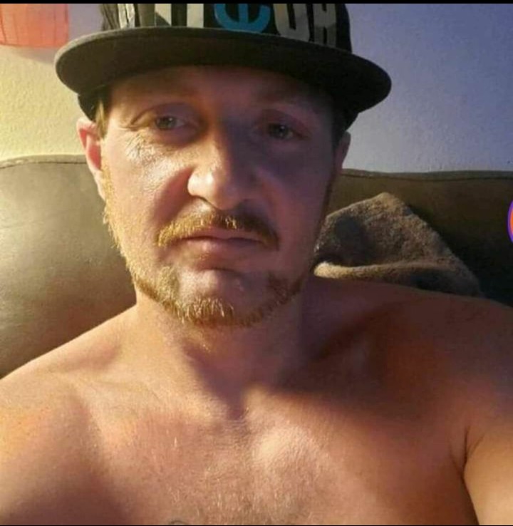 Richard Snavely: eyes, hair, 43 years old | ID2086220