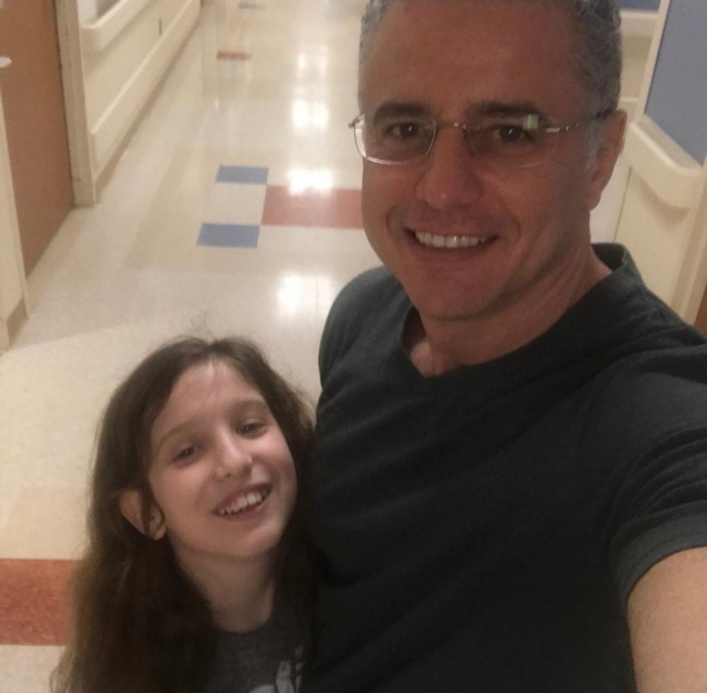 Larry, 49 yo | eyes, hair | ID2133866