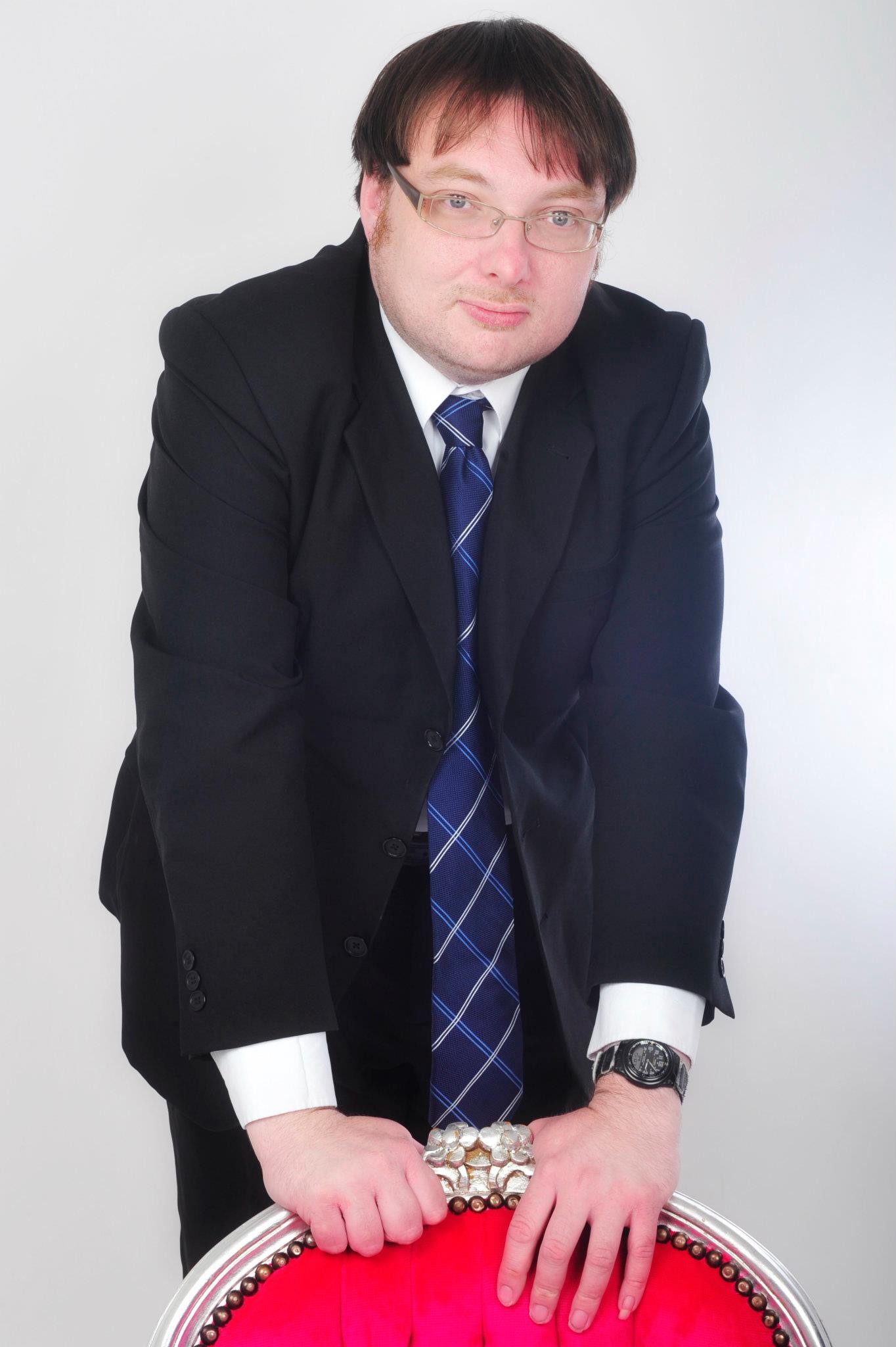 NEIL COX, 49 yo | eyes, hair | ID2227724