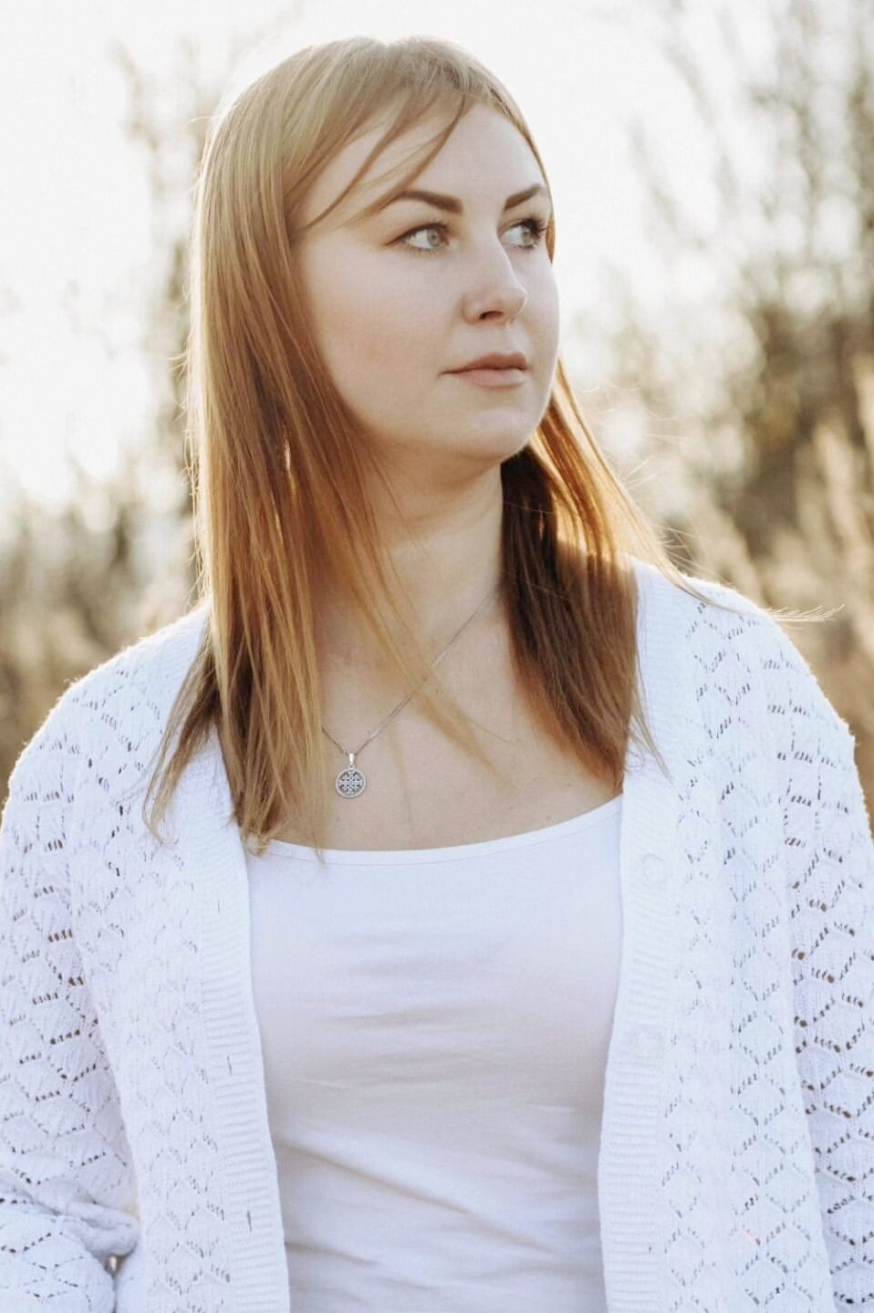 Ivanna, 37 yo | green eyes, white grey hair | ID2285815