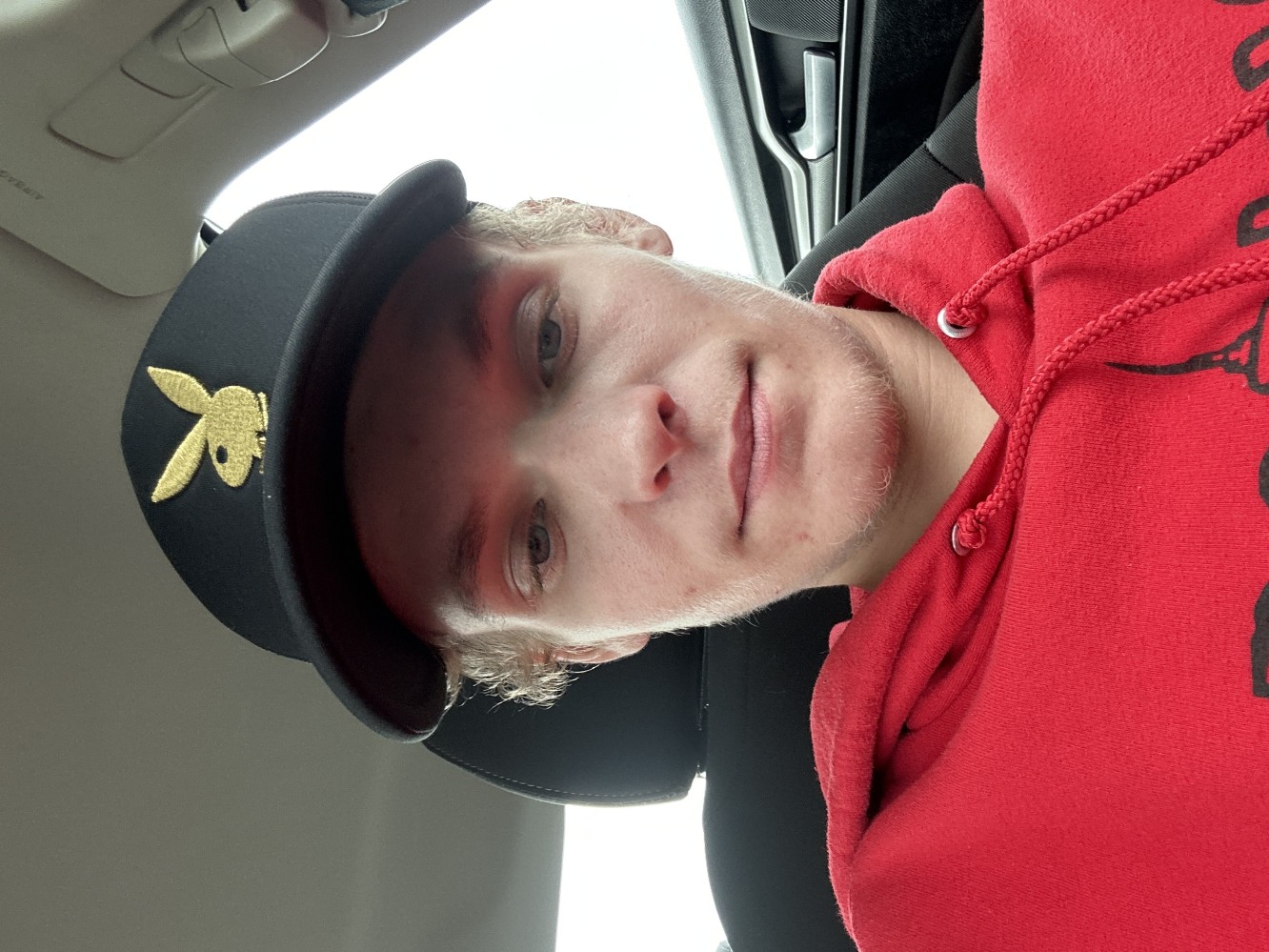 joshua vogel: eyes, hair, 20 years old | ID2322190