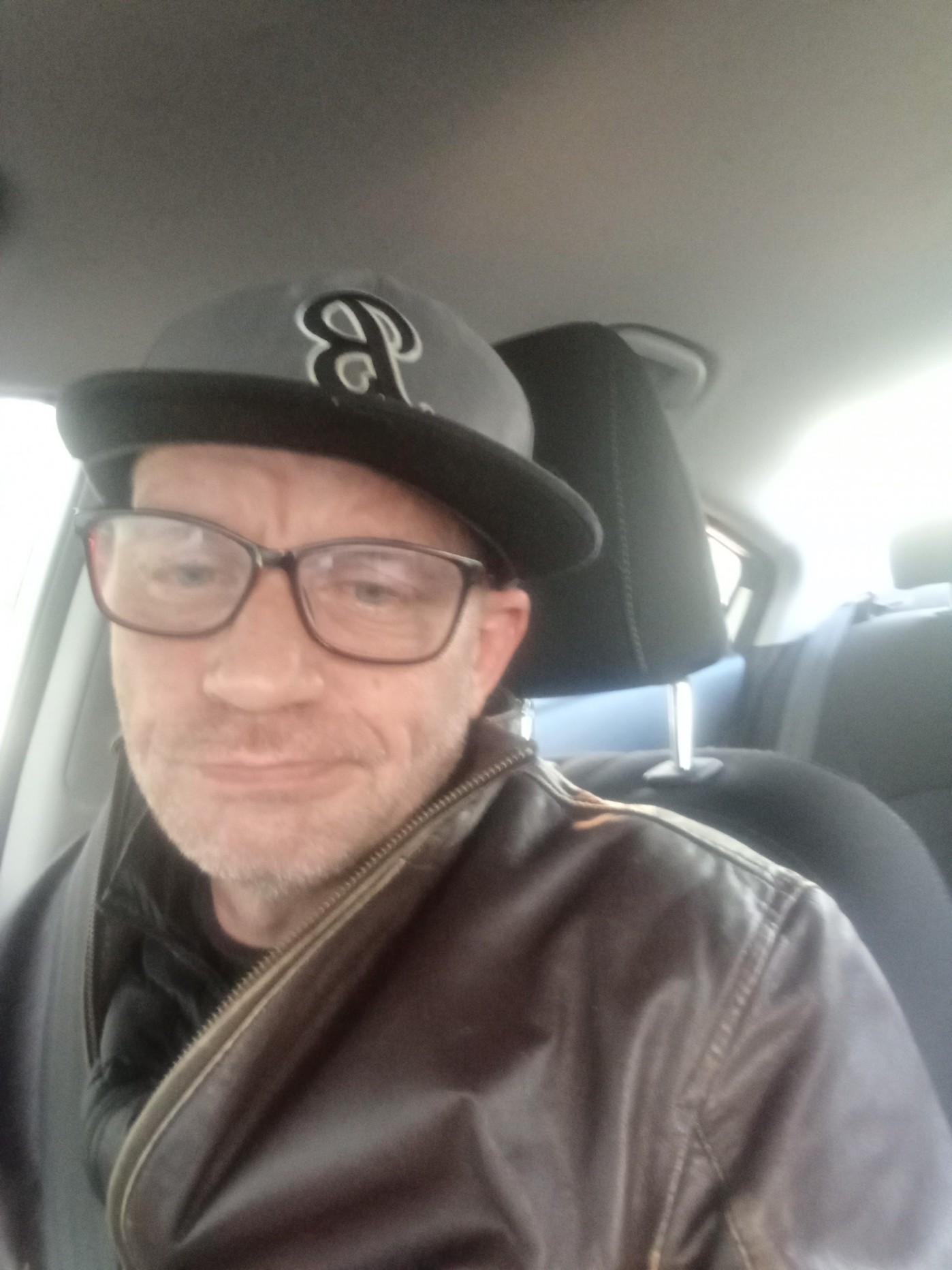 Alec-john Thompson, 46 yo | eyes, hair | ID2336794