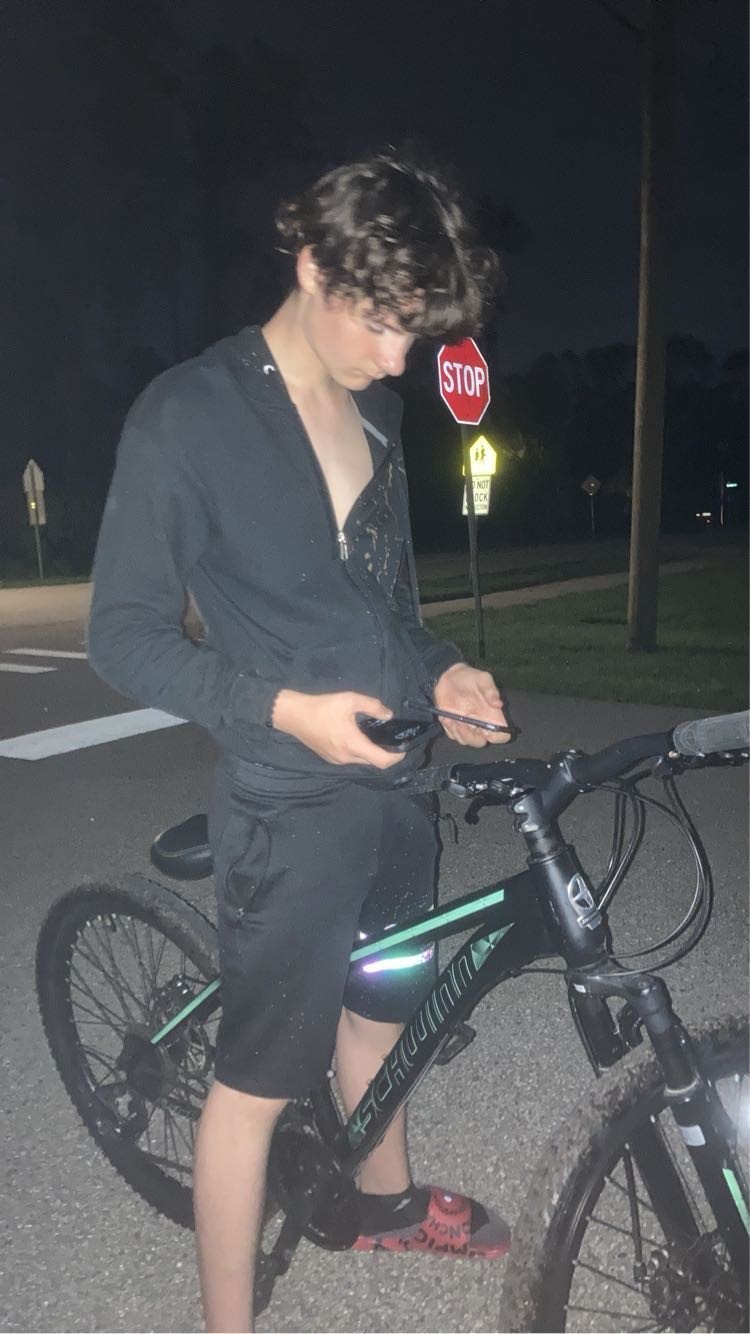 Connor Fox: eyes, hair, 19 years old | ID2339317