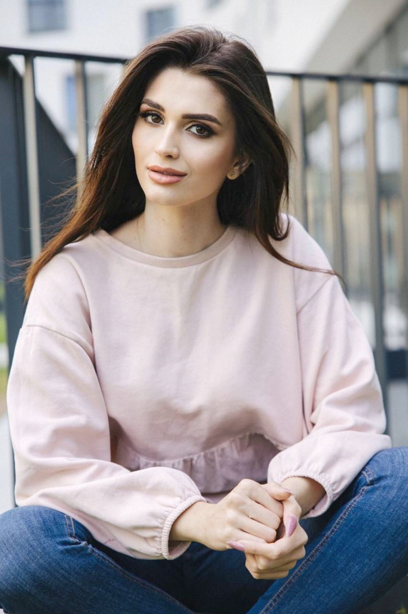 Angela, 28 yo | brown eyes, brunette hair | ID2340418