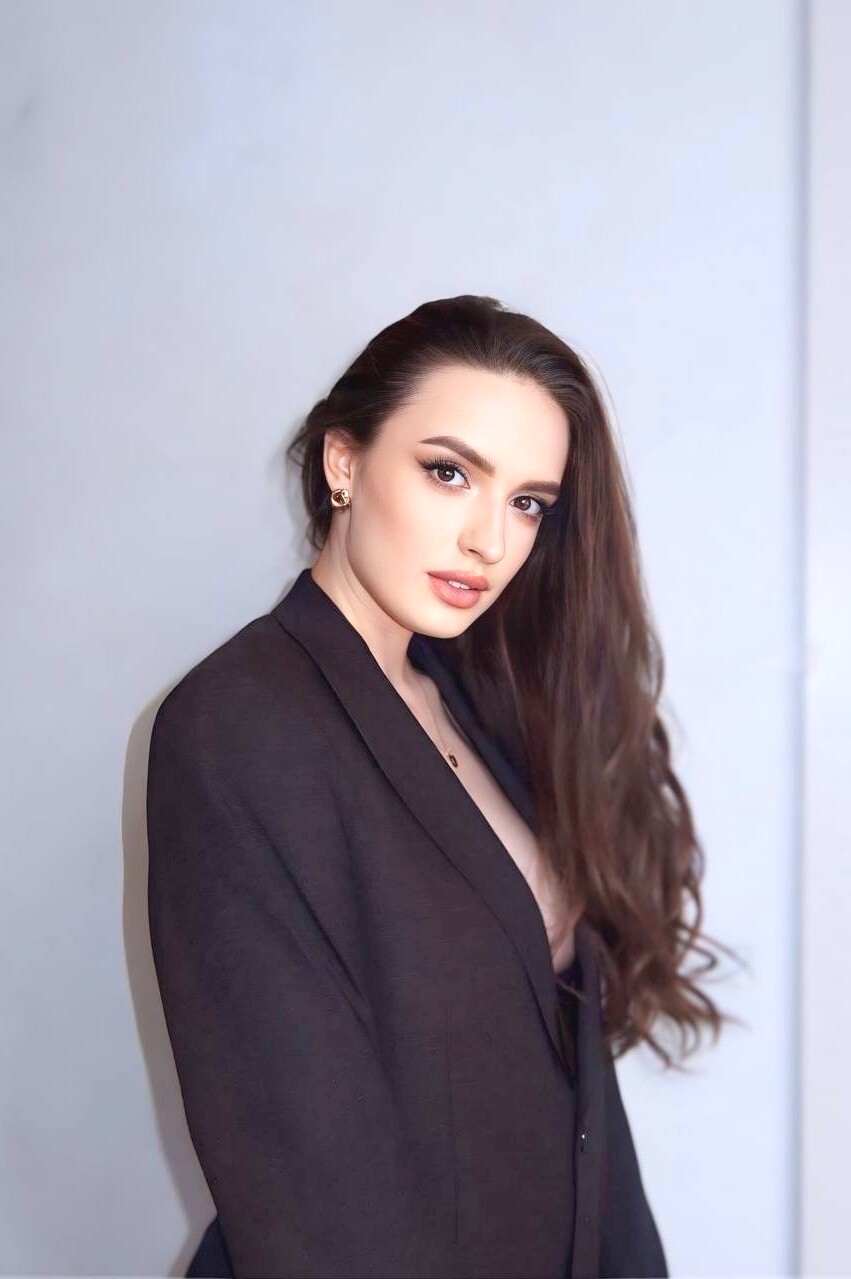 Lilia, 28 yo | brown eyes, brunette hair | ID2344331