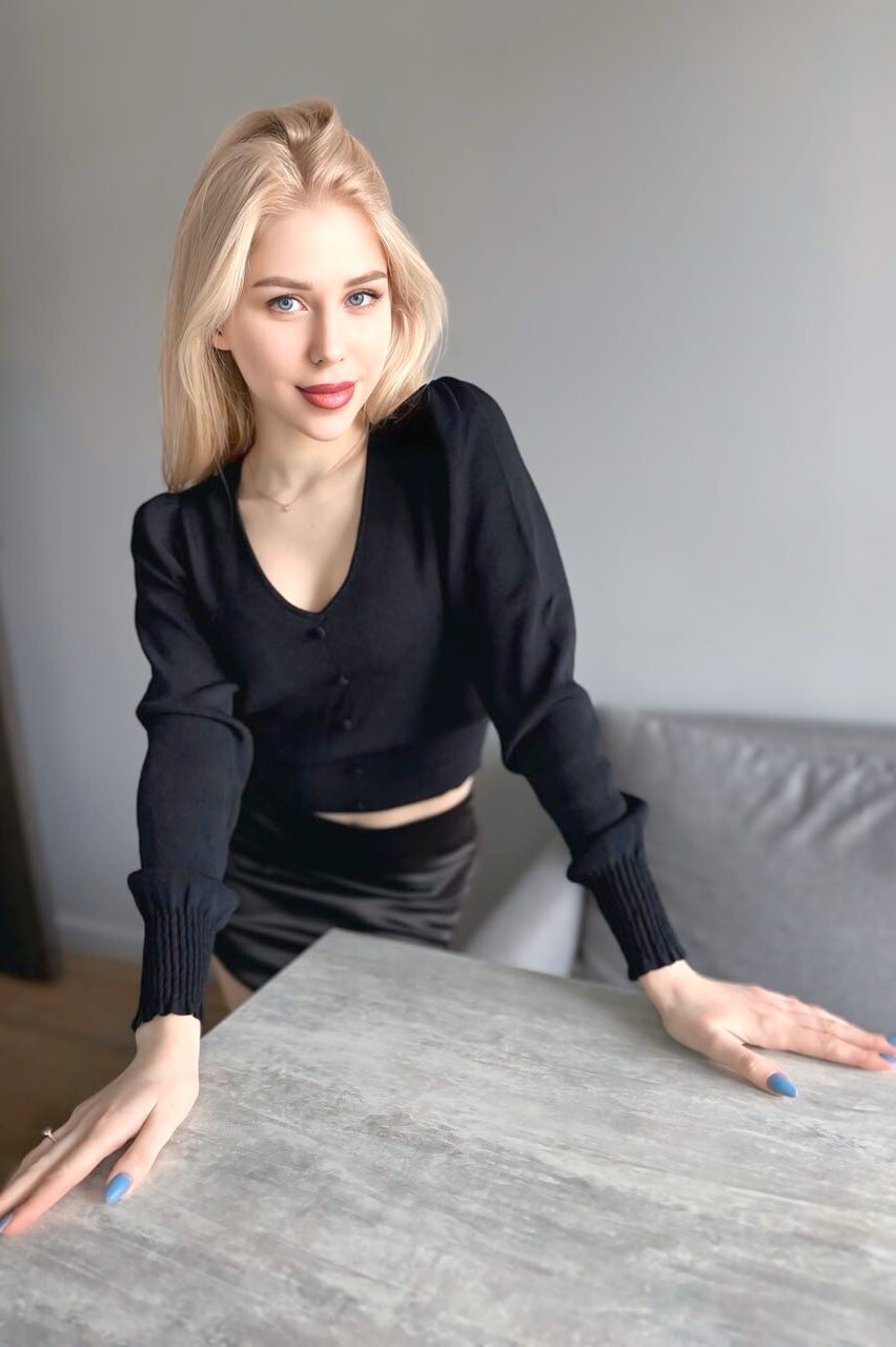 Daria, 25 yo | blue eyes, blonde hair | ID2348694