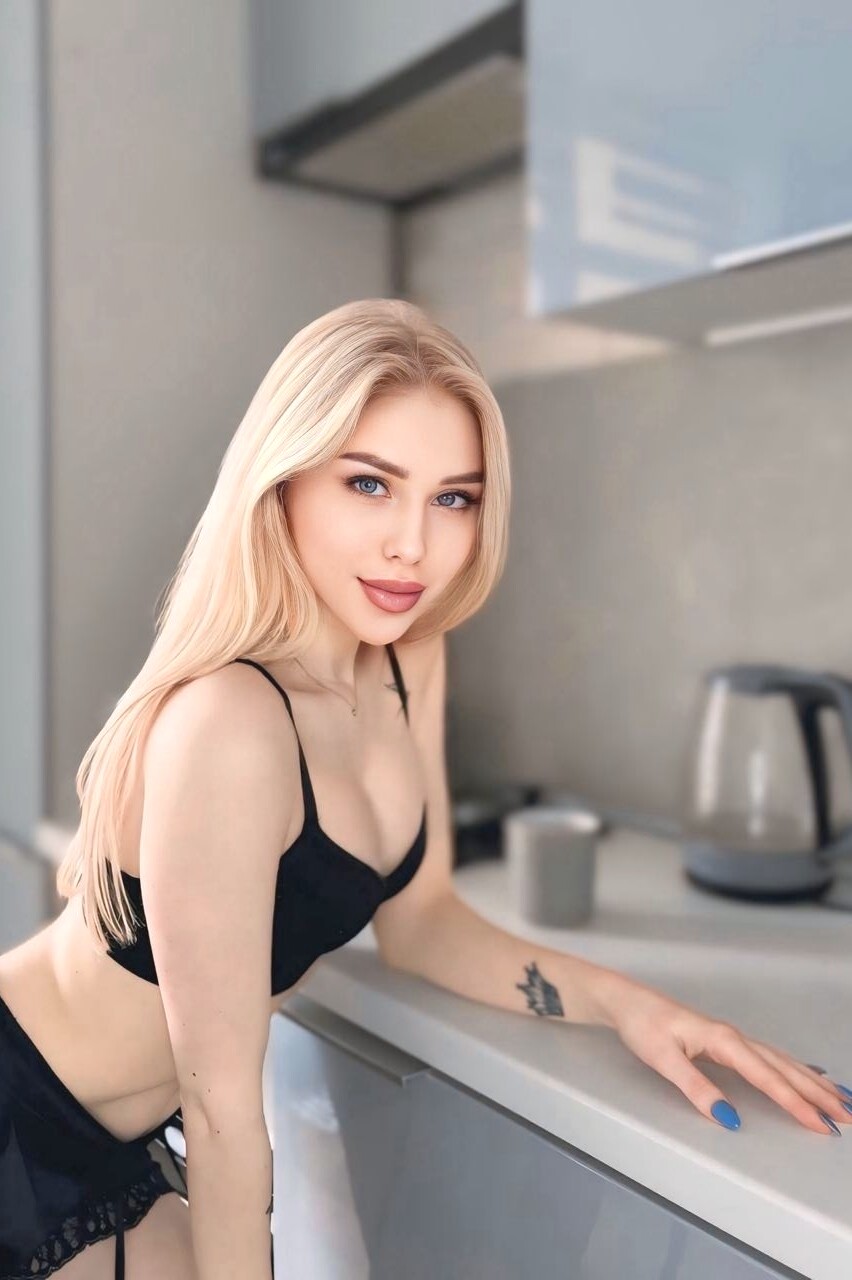 Daria, 25 yo | blue eyes, blonde hair | ID2348694