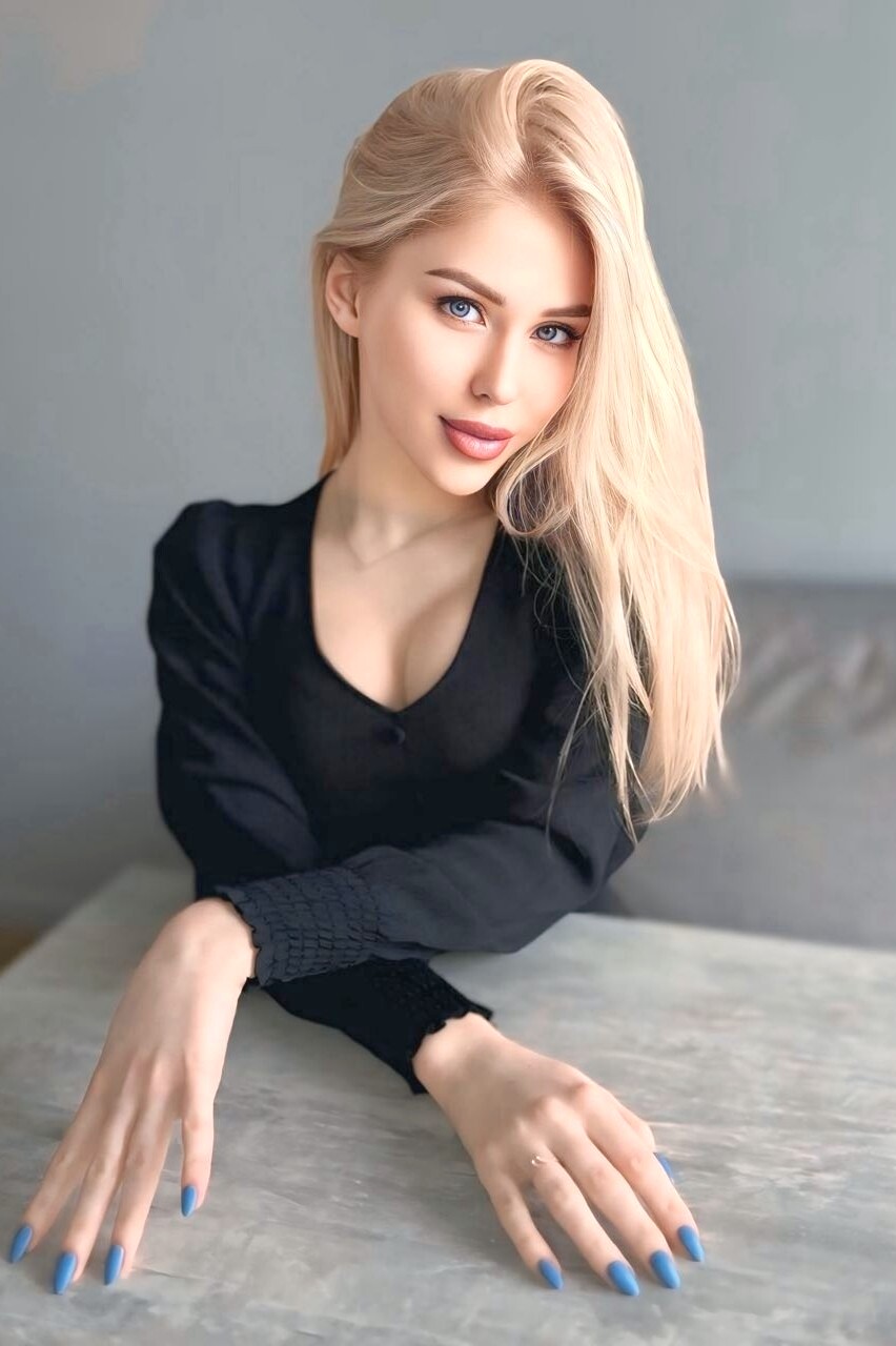 Daria, 25 yo | blue eyes, blonde hair | ID2348694