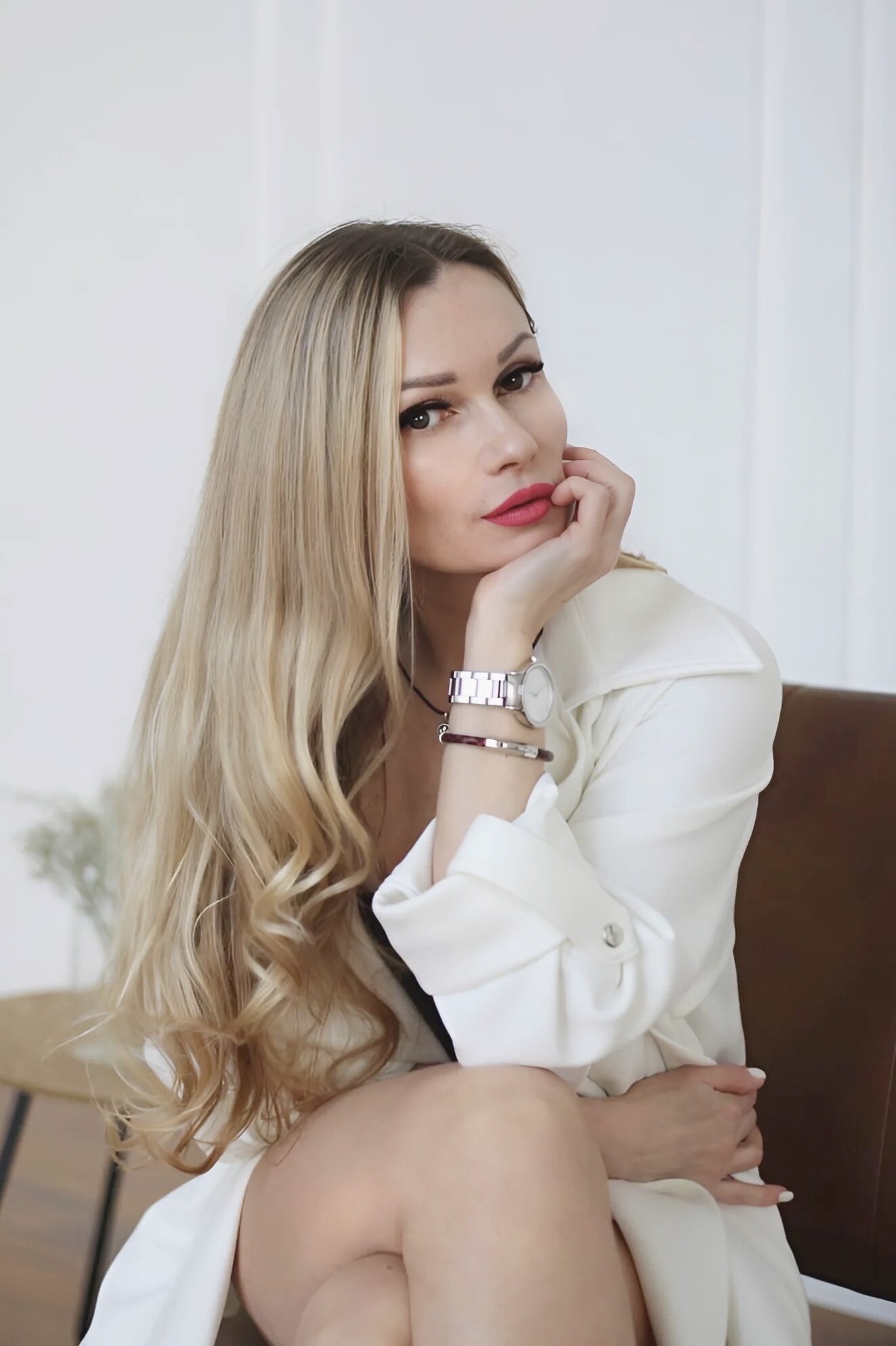 Olga, 47 yo | brown eyes, blonde hair | ID2361551