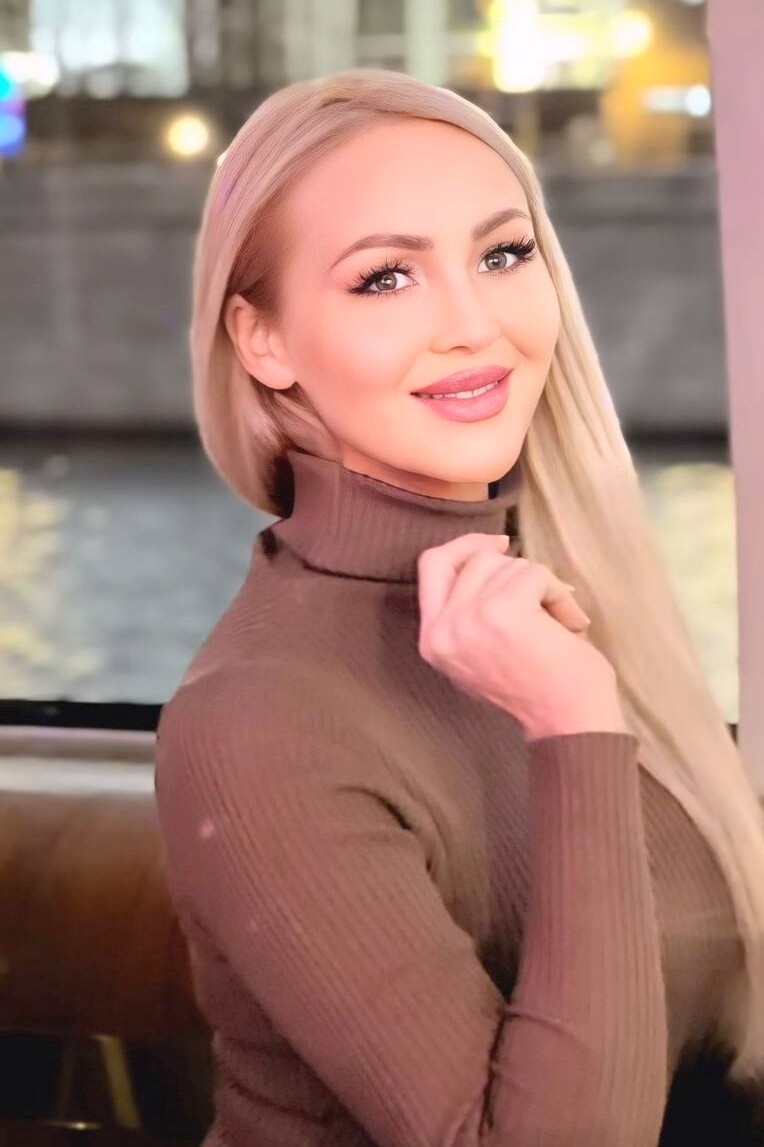 Olga, 43 yo | green eyes, blonde hair | ID2367961