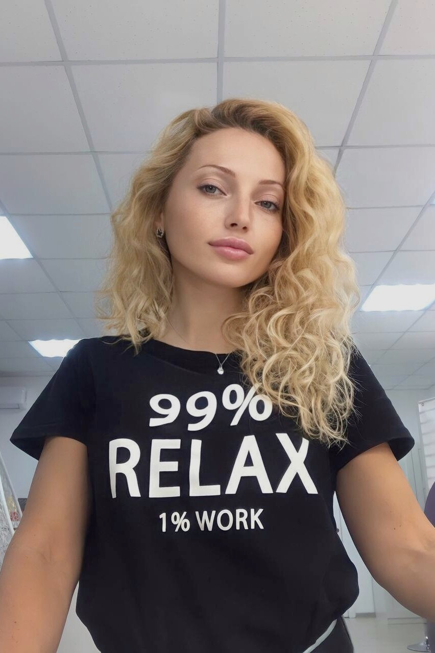 Yulia, 47 yo | green eyes, blonde hair | ID2383848