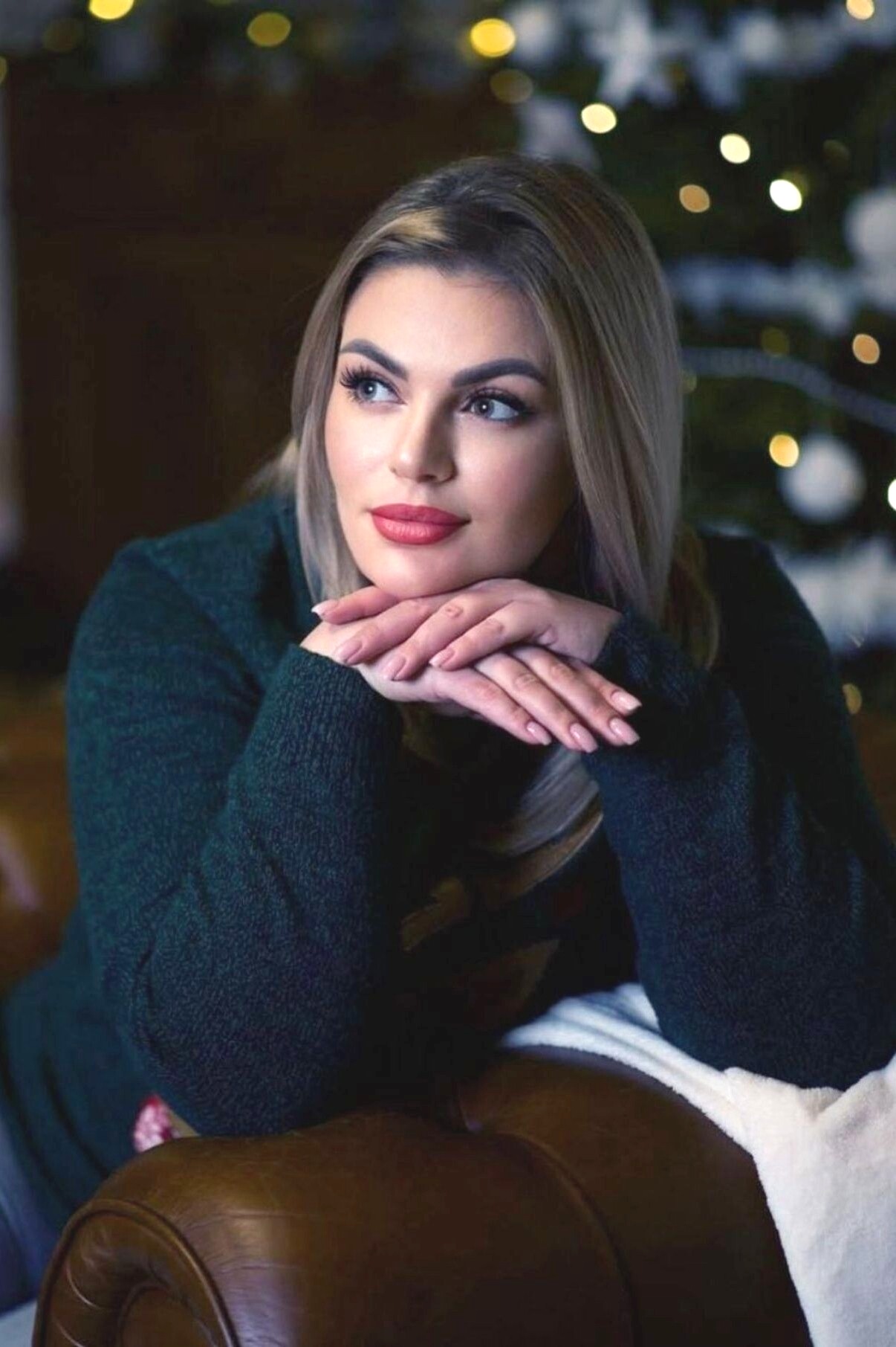 Karina, 37 yo | grey eyes, light brown hair | ID2384348