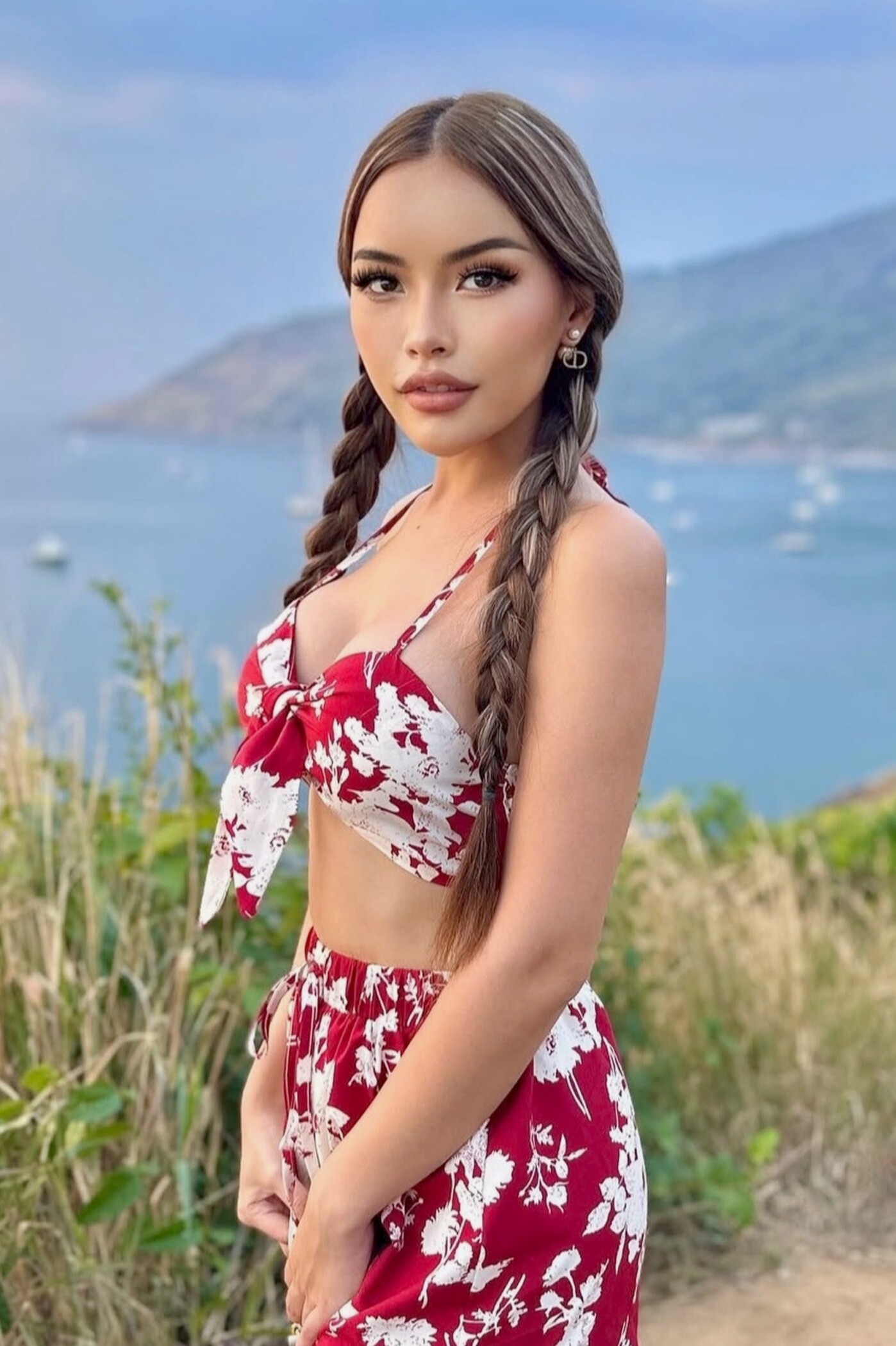 Patcharaphorn, 29 yo | brown eyes, brunette hair | ID2385722