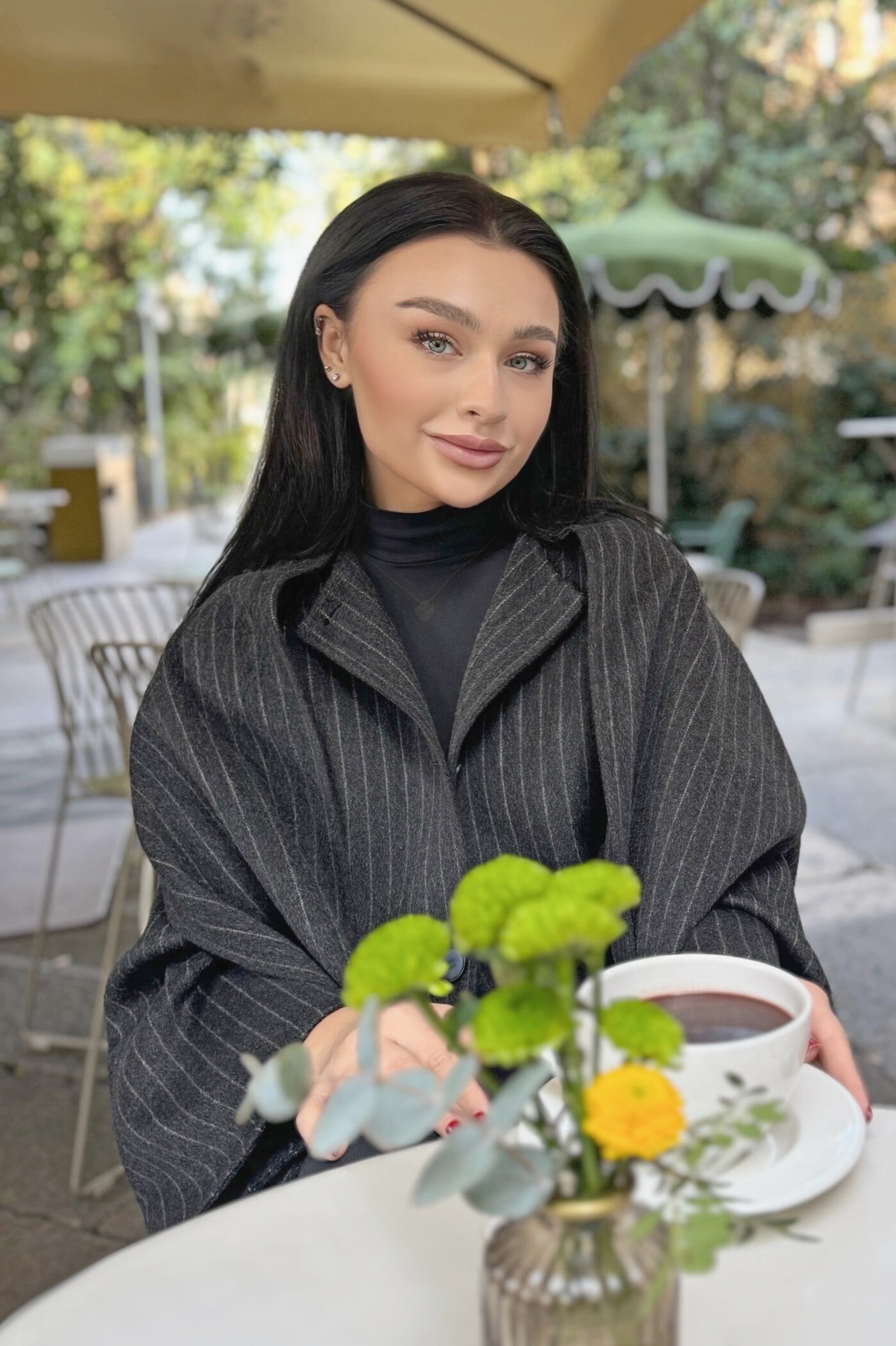 Vera, 26 yo | green eyes, black hair | ID2387779