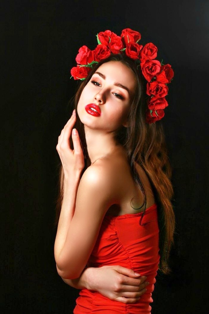 Elena, 31 yo | brown eyes, light brown hair | ID276996