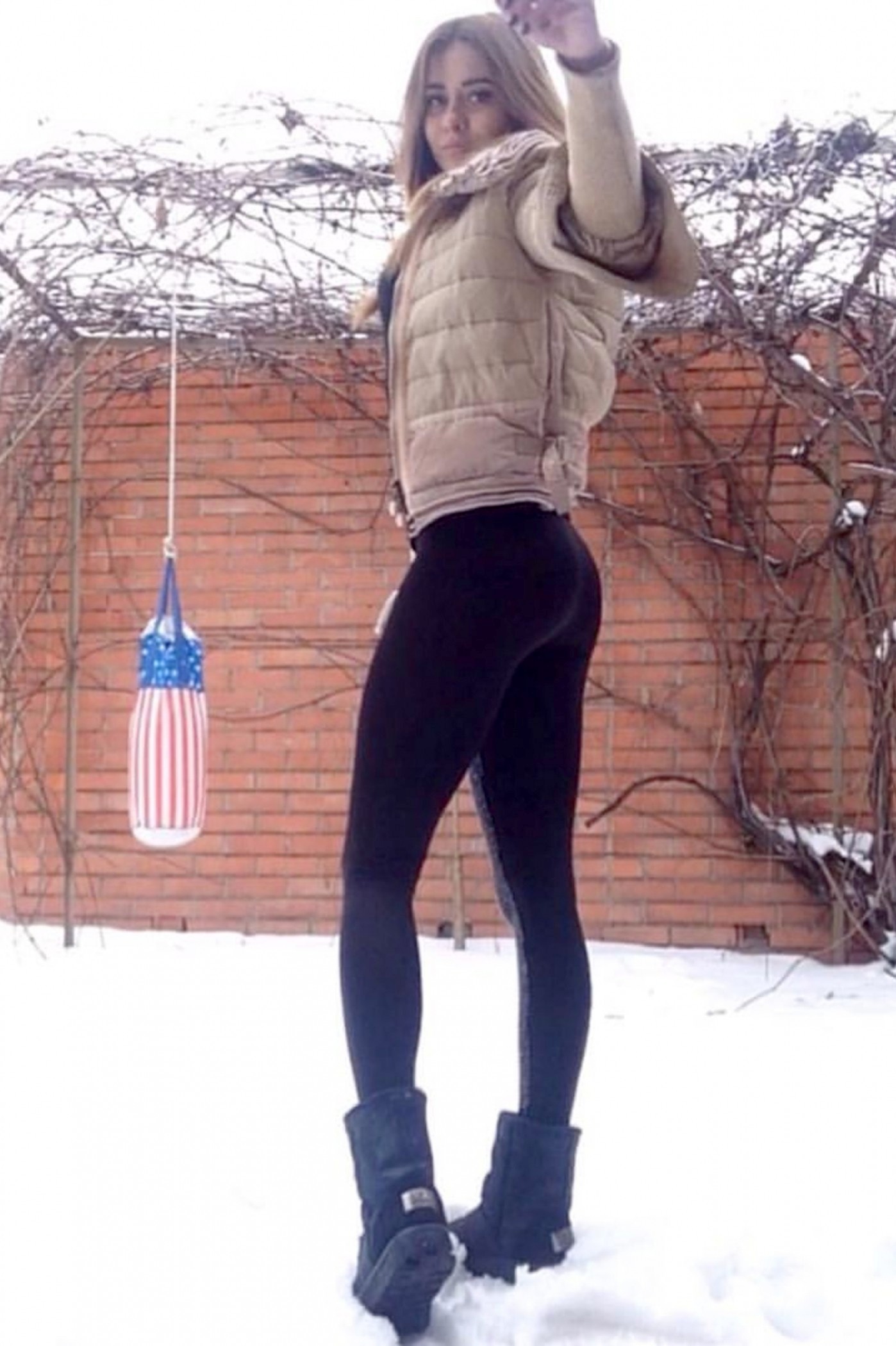 Ksenia, 29 yo | blue eyes, brunette hair | ID473124