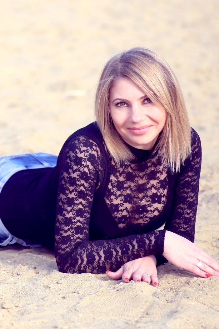 Anna, 41 yo | green eyes, blonde hair | ID51929